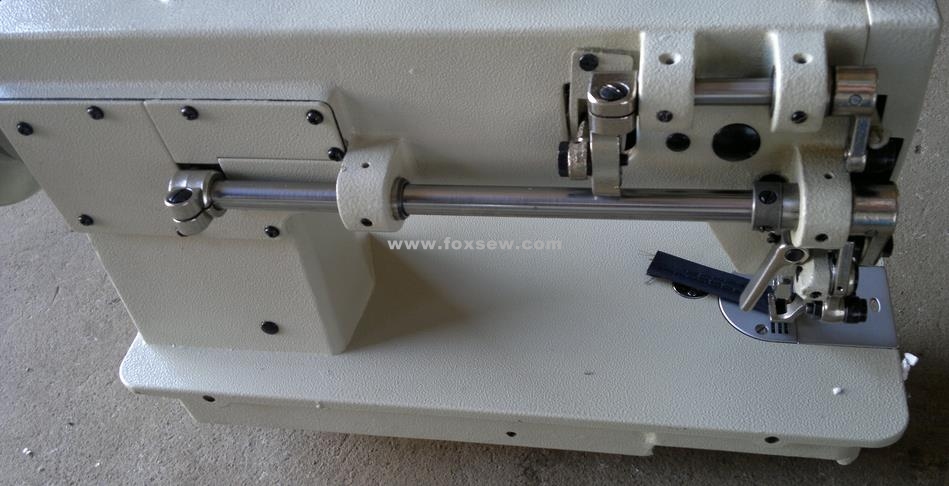 Heavy Duty Top and Bottom Feed Lockstitch Sewing Machine - Top and ...